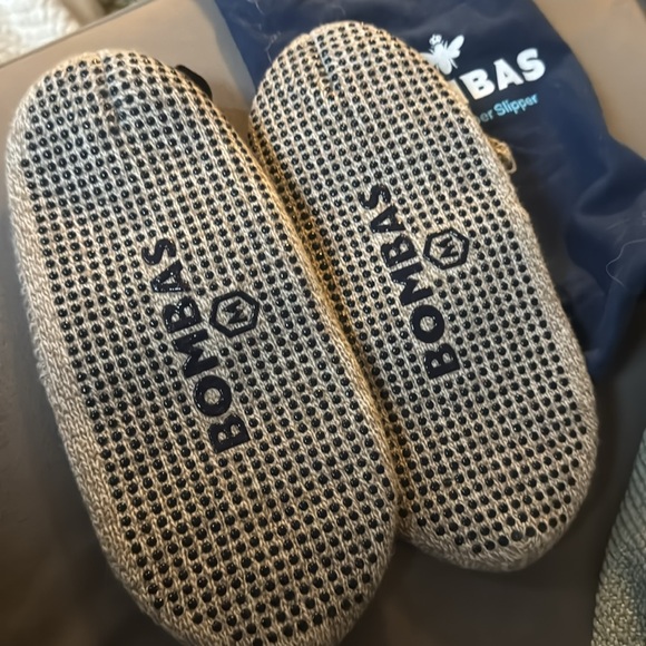 Bombas | Shoes | New Bomba Gripper Slippers | Poshmark